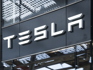 Tesla refunds customers - Canadian Auto Dealer