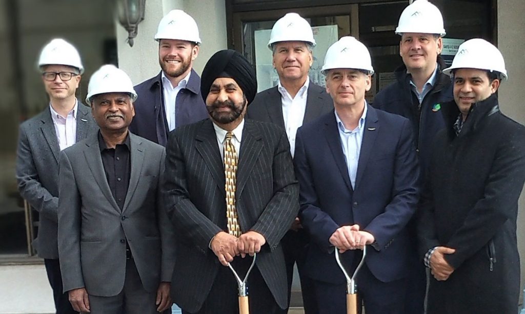Toronto-area dealer principals break ground on Genesis stores ...