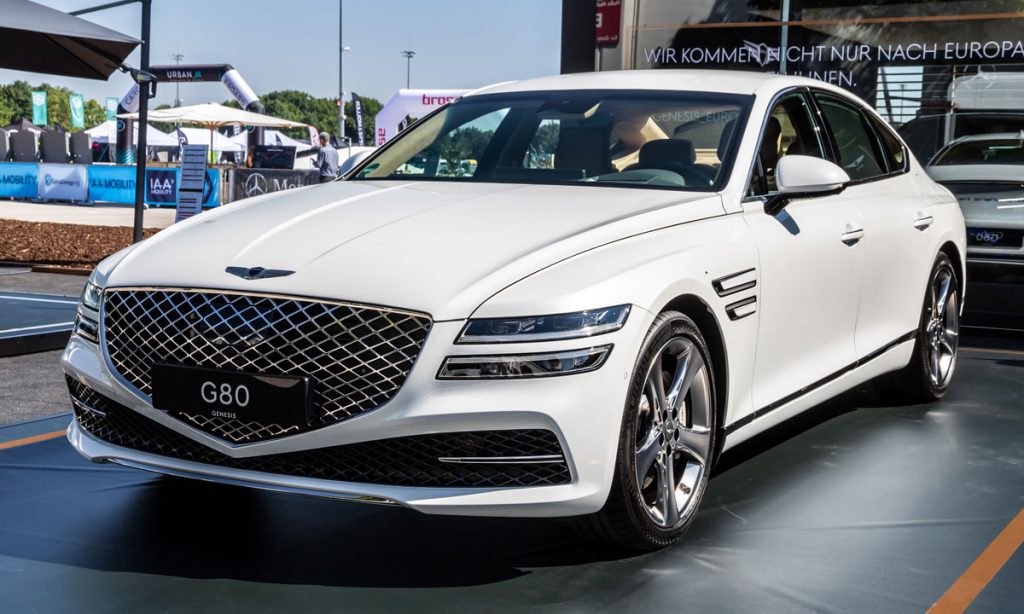 Genesis G80 wins Overall Car of the Year in 2023 AutoTrader Awards ...