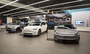 Hamilton Mall opens largest showroom, service centre for Tesla ...